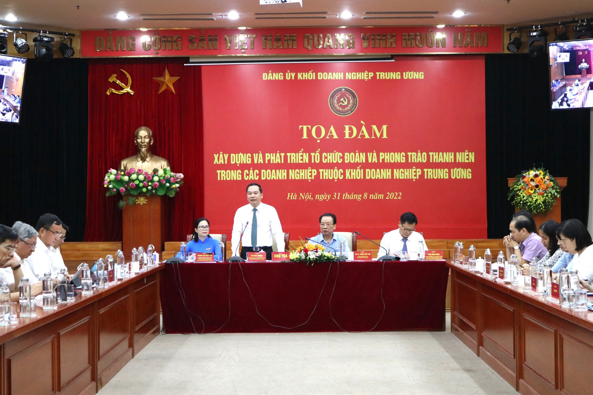 Phát huy vai trò thanh niên ở các DN trong Đảng uỷ Khối DNTW