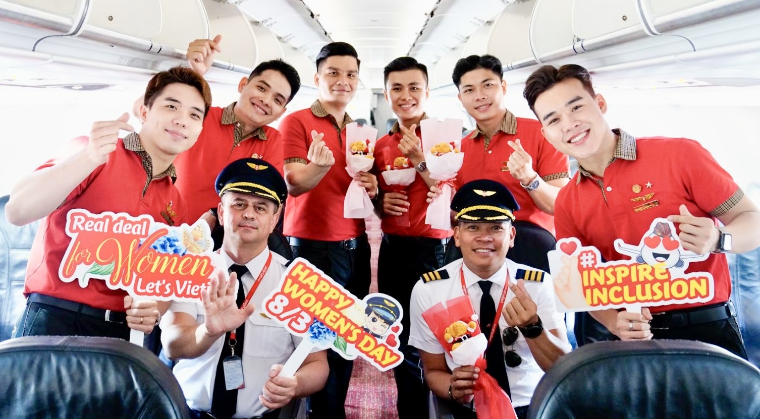 Những lời chúc mừng yêu thương Vietjet gửi tặng một nửa thế giới dịp 8/3
