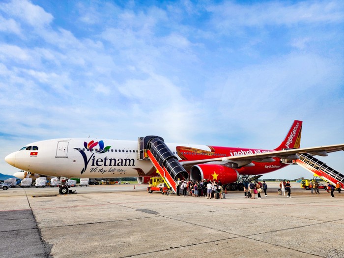 Vietjet’s newest aircraft bears Vietnamese official tourism logo