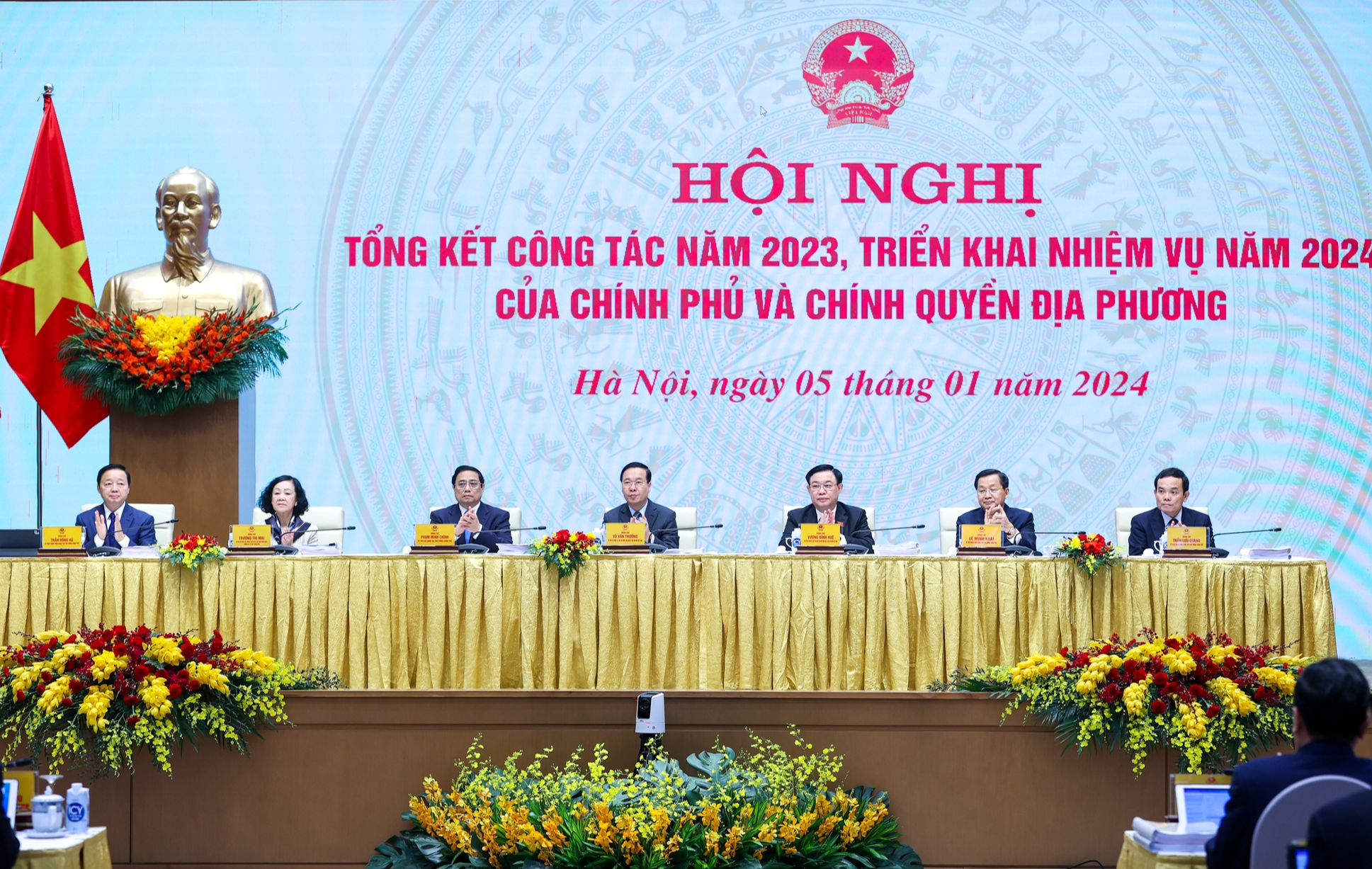 Gov't targets to boost GDP growth to 6-6.5% in 2024