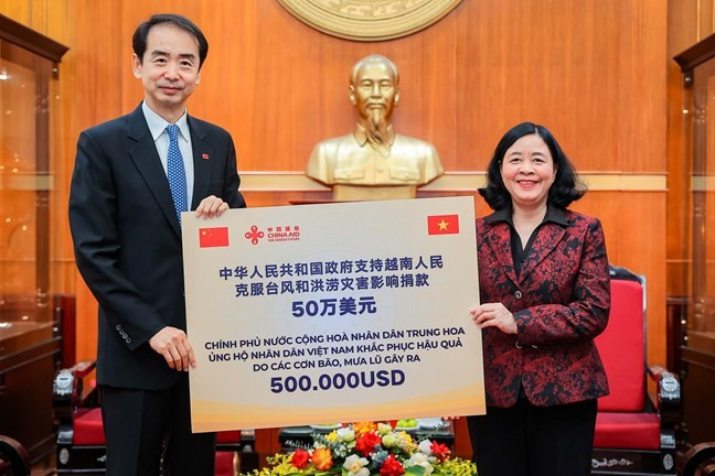 China provides US$500,000 in aid to support Viet Nam's post-disaster ...