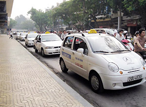 Hà Nội: Siết lại hoạt động taxi
