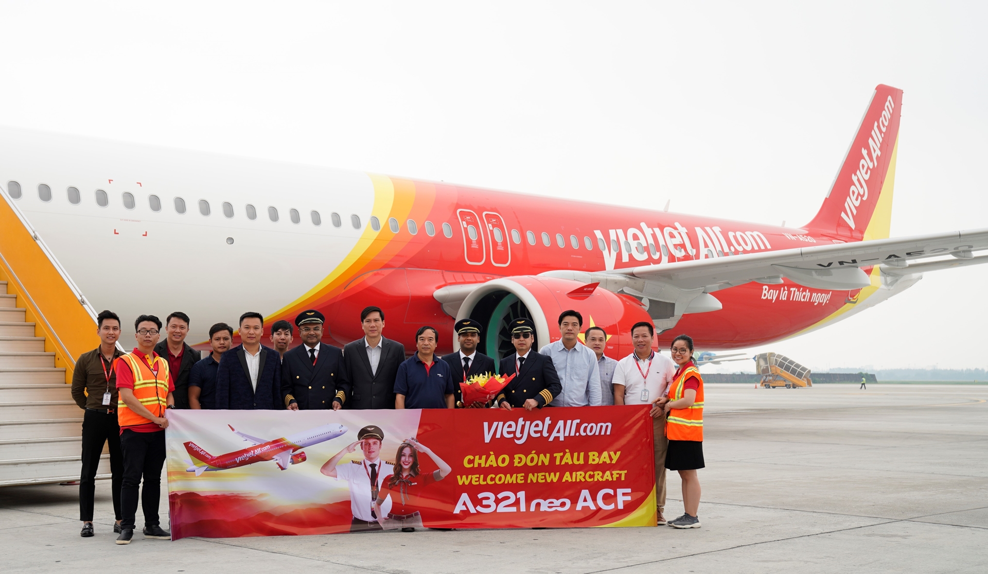 Vietjet khai thác tàu bay A321neo ACF 240 ghế đầu tiên trên thế giới