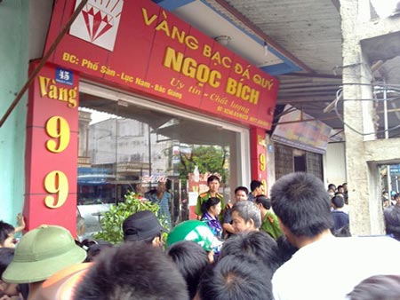 Tập trung điều tra vụ trọng án "tiệm vàng Ngọc Bích"