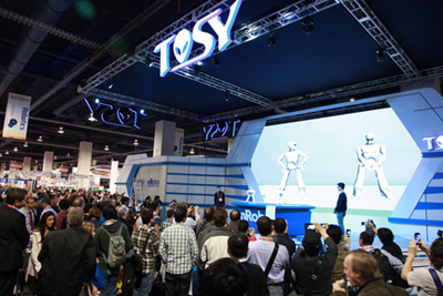 Robot Việt Nam thành “ngôi sao” tại triển lãm điện tử quốc tế