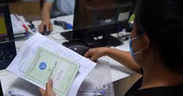 Bị ngã xe trên đường đi công tác có hưởng chế độ tai nạn lao động?