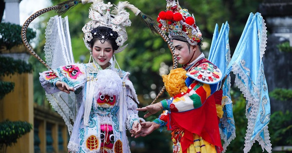 Vietnamese classical hat boi performing art has returned