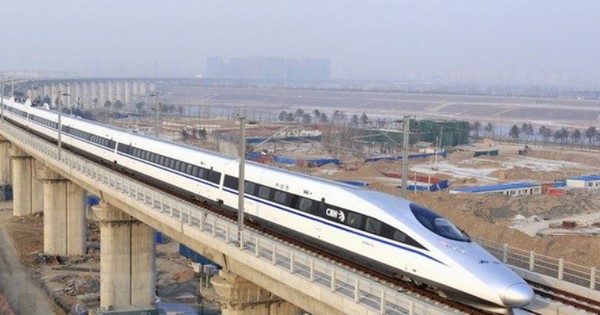 Politburo to mull over North-South express railway next month