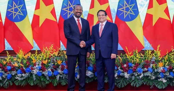 Prime Minister holds talks with Ethiopian counterpart