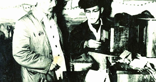 Kỷ niệm 70 năm ngày Bác Hồ thăm Bưu điện Trung ương Bờ Hồ