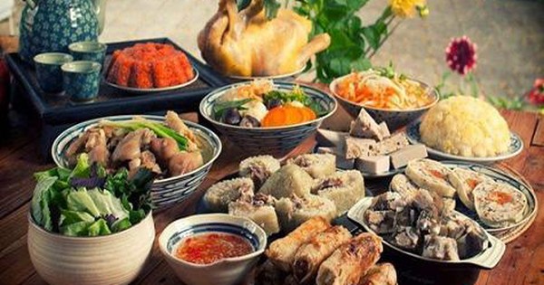 Traditional foods offering to ancestors on Tet festival