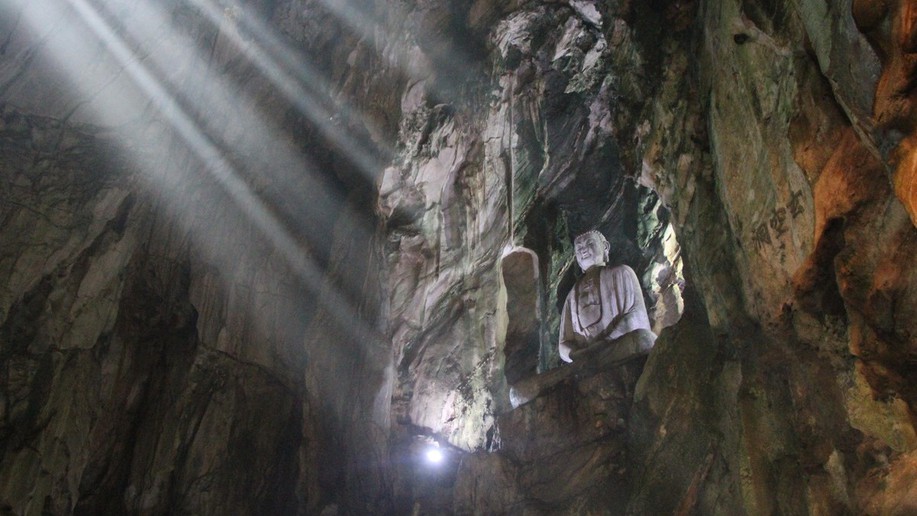 Độc đáo Bia ma nhai Ngũ Hành Sơn – Di sản tư liệu thế giới - .: VGP ...